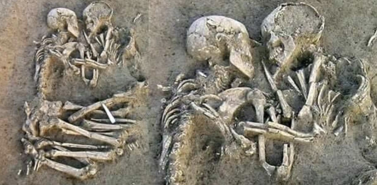 "Resurrecting Love: 3D Reconstruction Unveils the Embrace of the Lovers ...