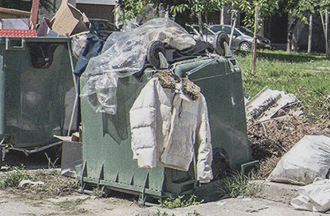 Fleeing Twins Rummage Through Dumpster for Food, Discover Aged Jacket ...